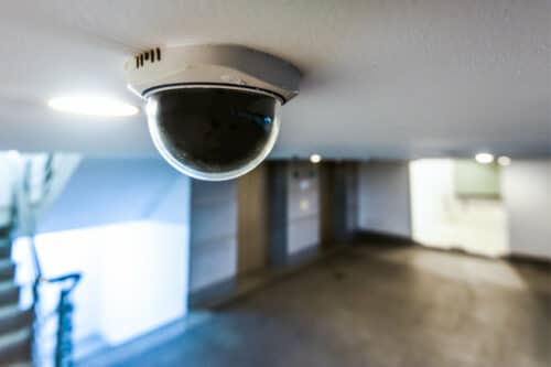Caméra dôme : Avantages, fonctionnalités et prix indicatifs
